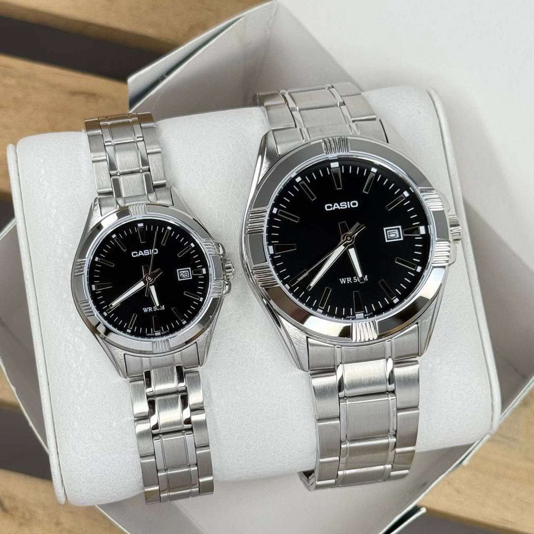 CASIO SILVER COUPLE WATCH, Luxury, Watches on Carousell