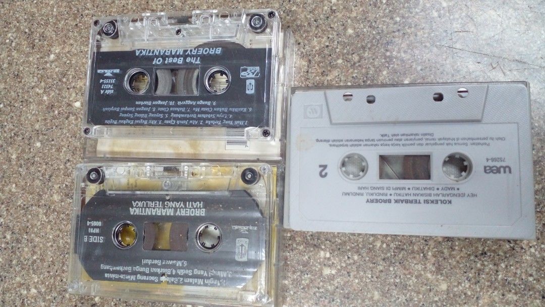 Cassettes Kaset Broery Marantika, Hobbies & Toys, Music & Media, CDs ...