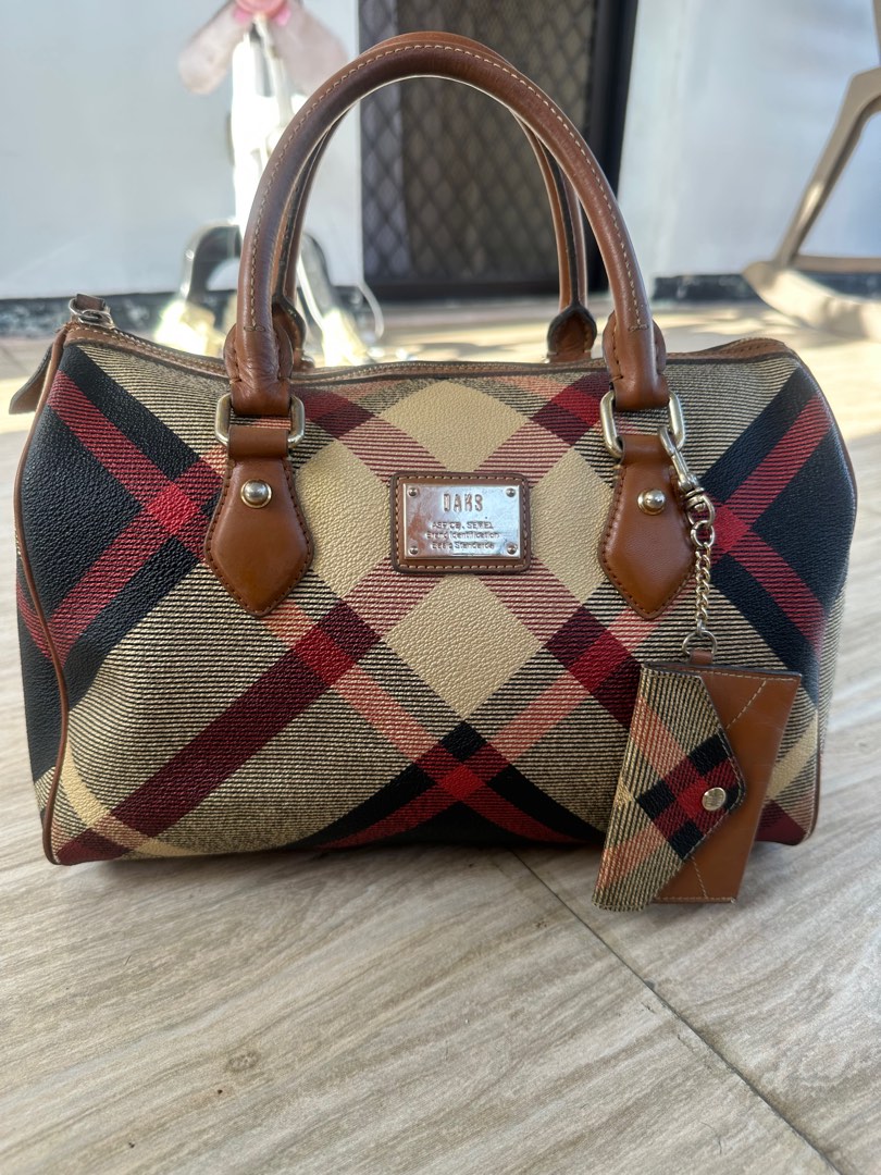 DAKS drs. bag, Luxury, Bags & Wallets on Carousell