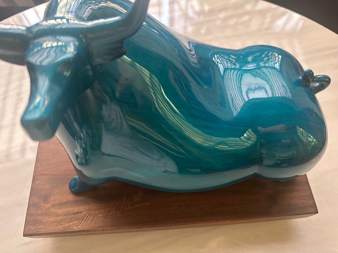 jerry morada sculpture, Furniture & Home Living, Home Decor, Other Home ...