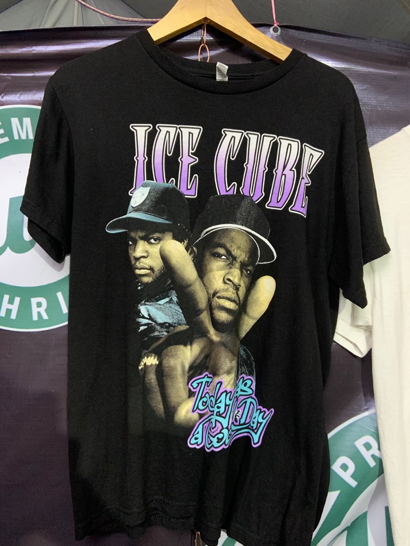 KAOS VINTAGE RAPPER ICE CUBE, Fesyen Pria, Pakaian , Atasan di Carousell