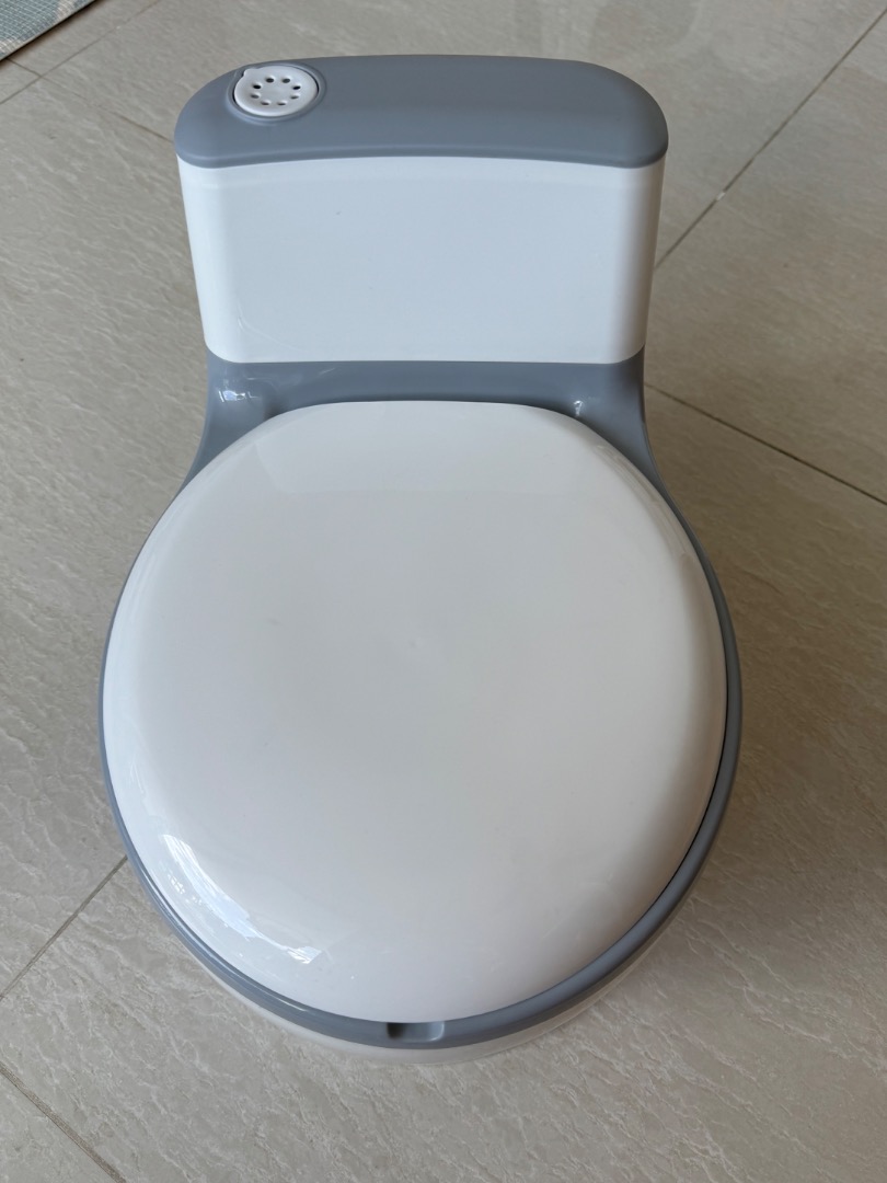 Mini Toilet - potty training, Babies & Kids, Bathing & Changing, Toilet ...