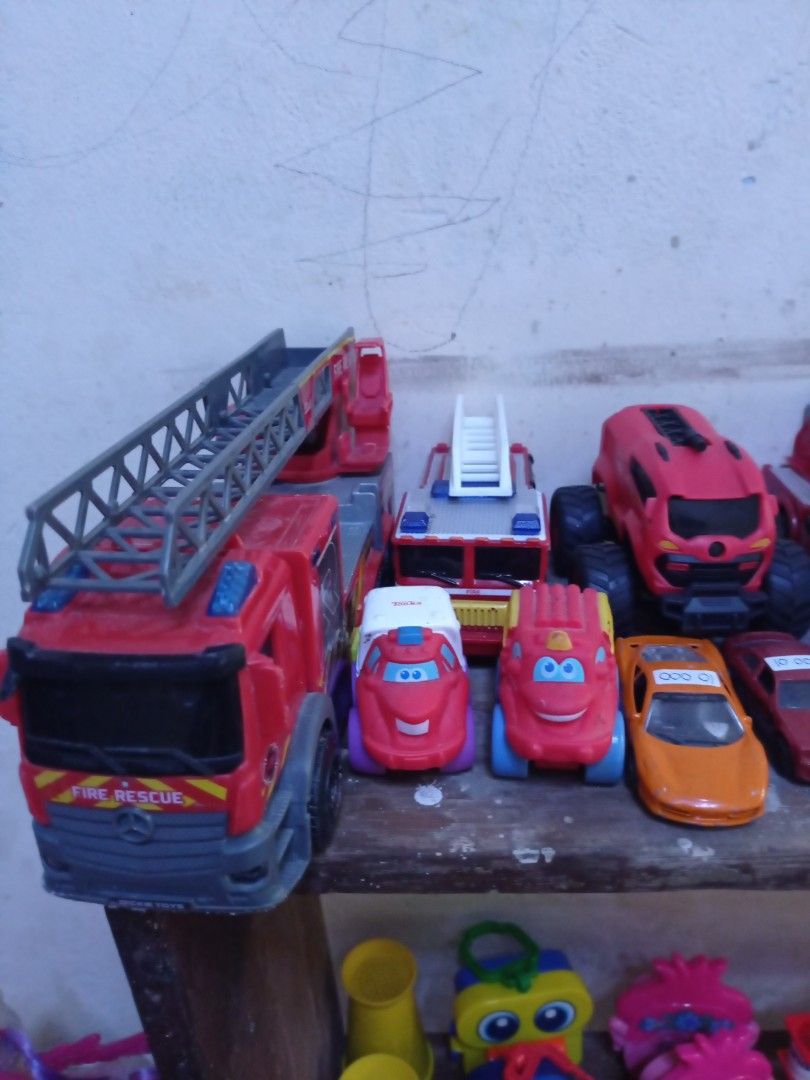 Mobil Mobilan hot wheels, monster truck, fire truck toys r us, tonka ...