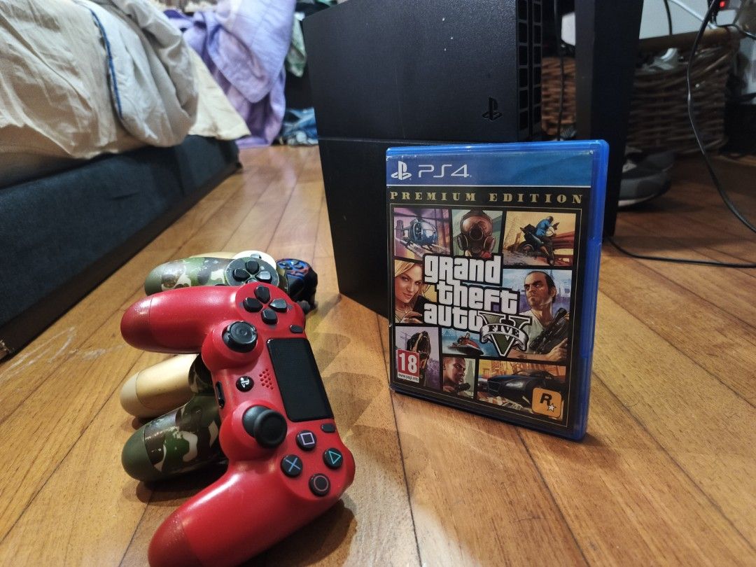 Ps4 with 4 controllers and gta5, Video Gaming, Video Game Consoles ...