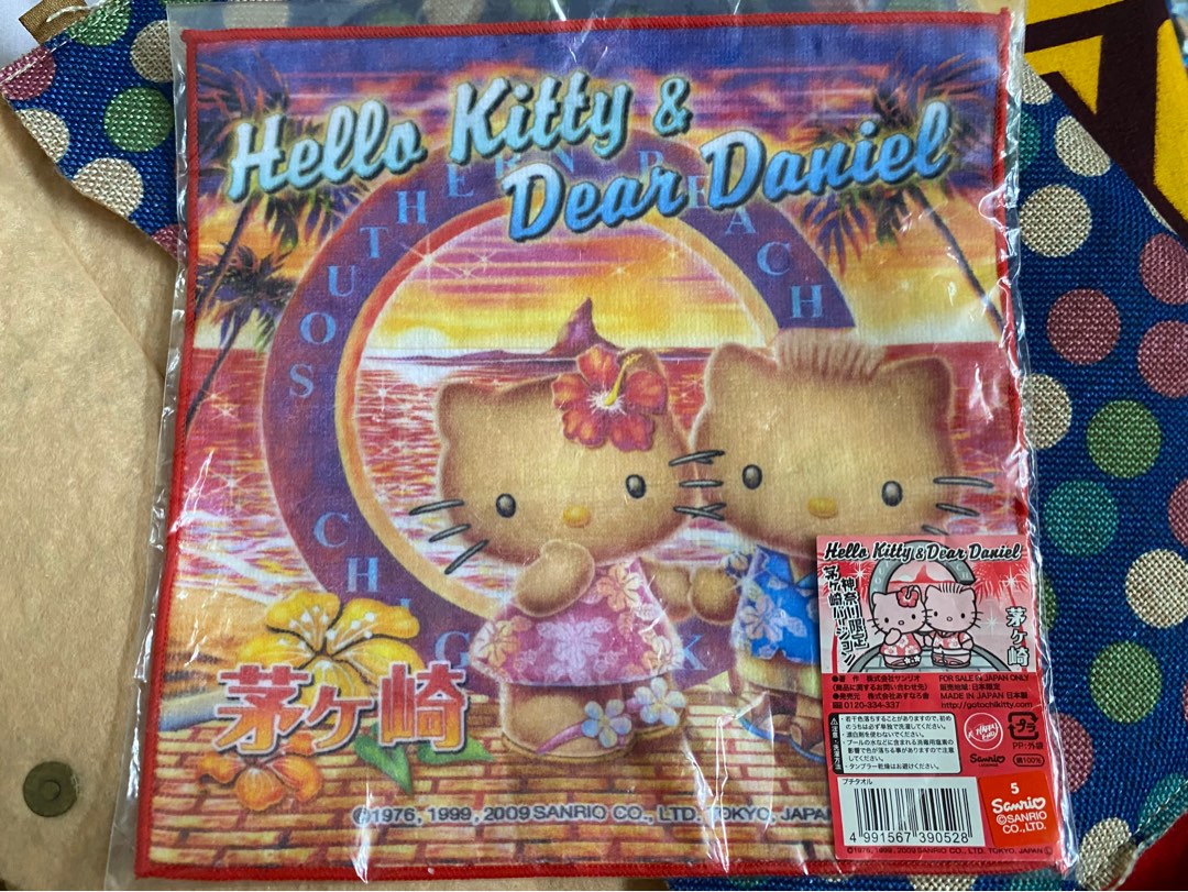 RARE tanned Hello Kitty x Dear Daniel Merch, Hobbies & Toys ...