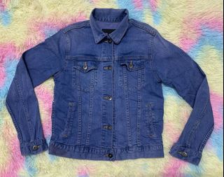 UNIQLO DENIM JACKET (kinda cropped cut), Women's Fashion, Coats ...