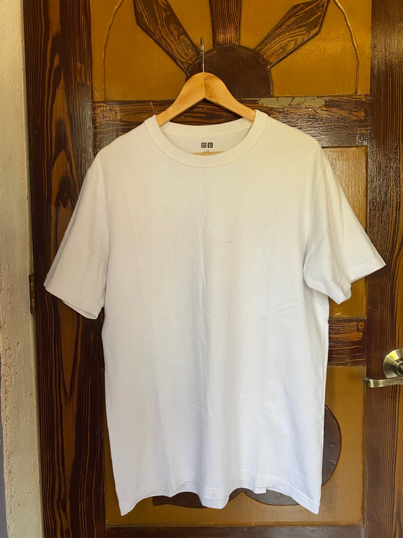 Uniqlo Plain white tee, Men's Fashion, Tops & Sets, Tshirts & Polo ...