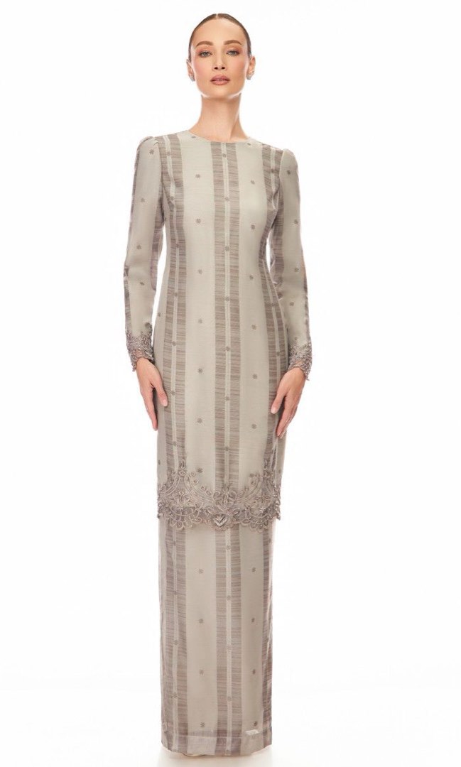 Wanzar Carmilla Kurung In Khaki Brown, Women's Fashion, Muslimah ...