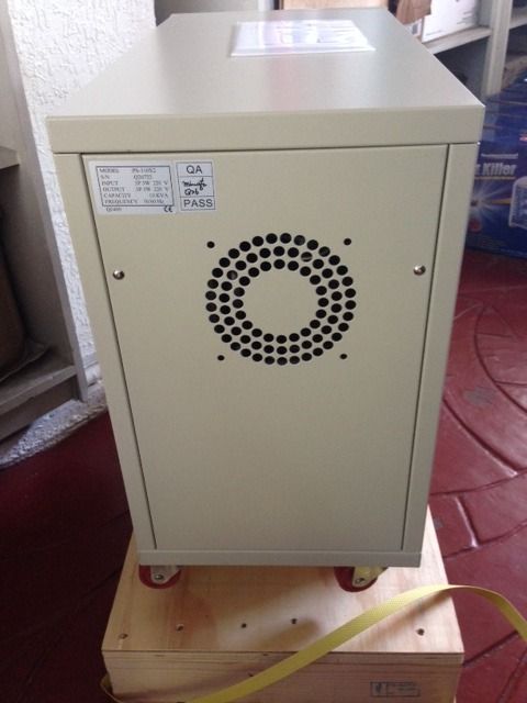 10 yrs AVR 30KVA 20KVA 10KVA 5KVA Heavy Duty 7-10 Automatic Voltage ...