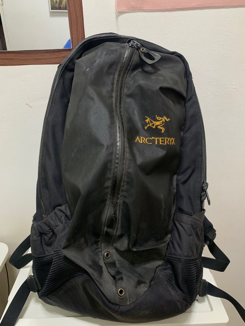 Arcteryx Backpack, Men's Fashion, Bags, Backpacks on Carousell