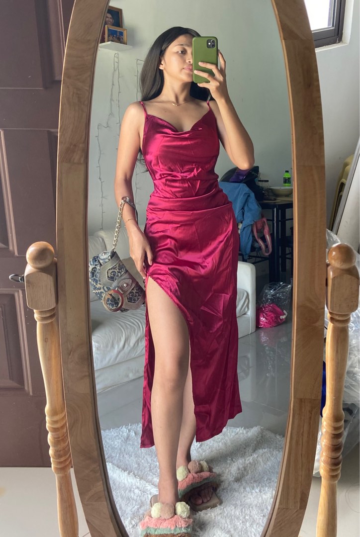 BLOODY RED SATIN SILK DRESS GOWN, Women's Fashion, Dresses & Sets ...