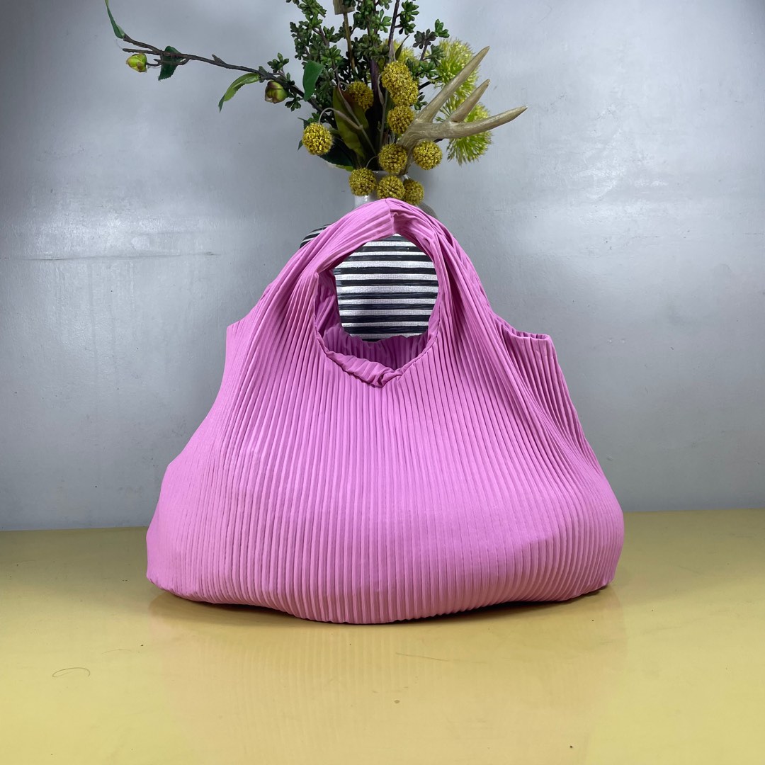 COS PINK PLEATED BAG, Women's Fashion, Bags & Wallets, Tote Bags on ...