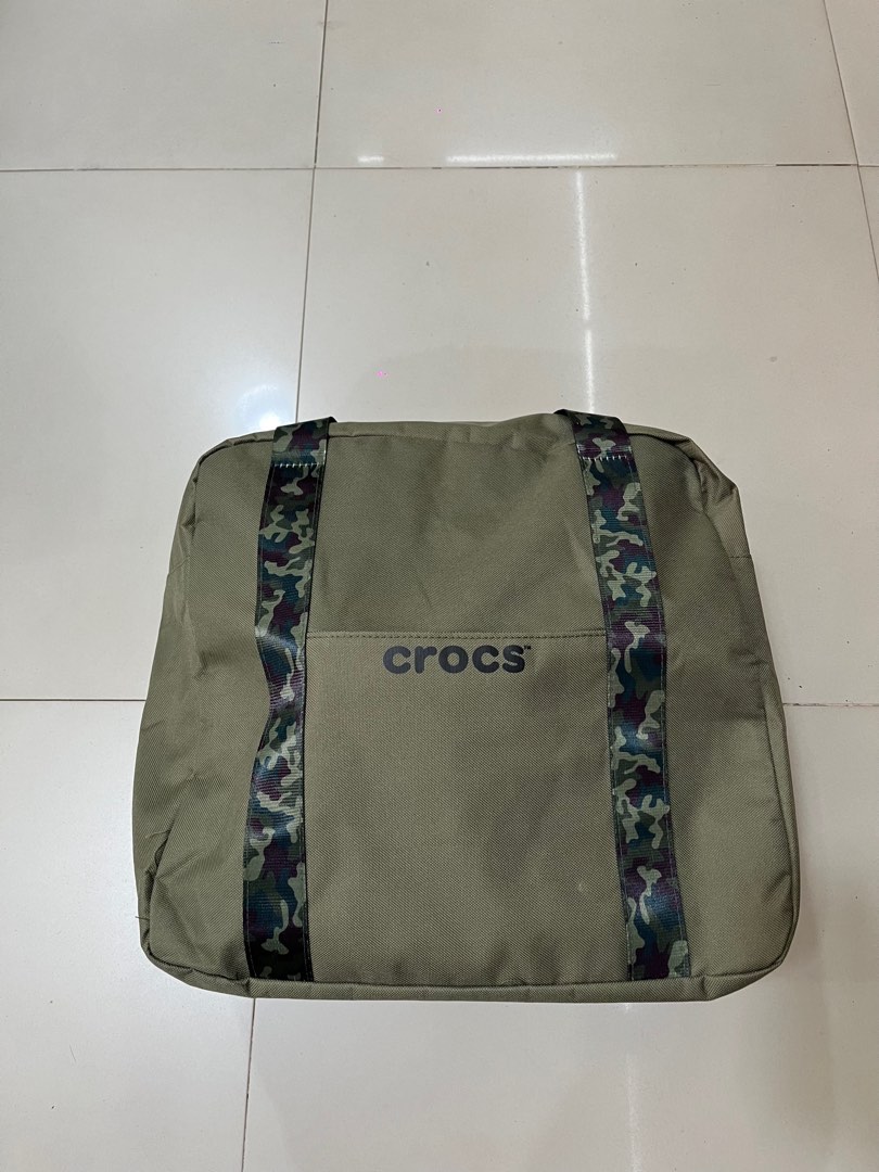 Crocs Travelling Bag /Camouflage/Military Green /35 Liters, Men's ...