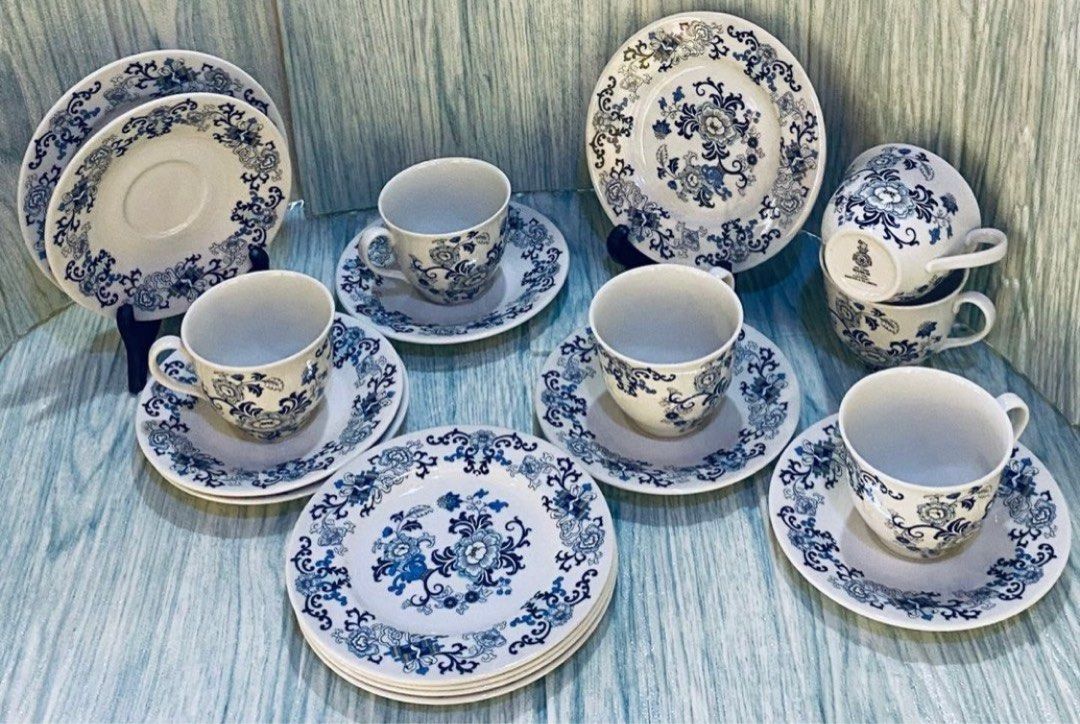 DINNER SET ROYAL DOULTON BLUE FLOWER SET, Furniture & Home Living, Home Decor, Other Home Decor ...