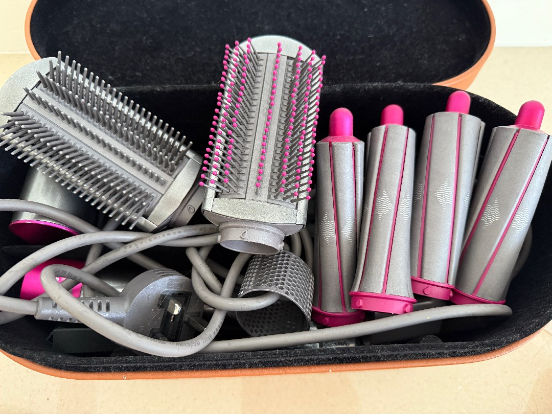 Dyson full set, Beauty & Personal Care, Hair on Carousell