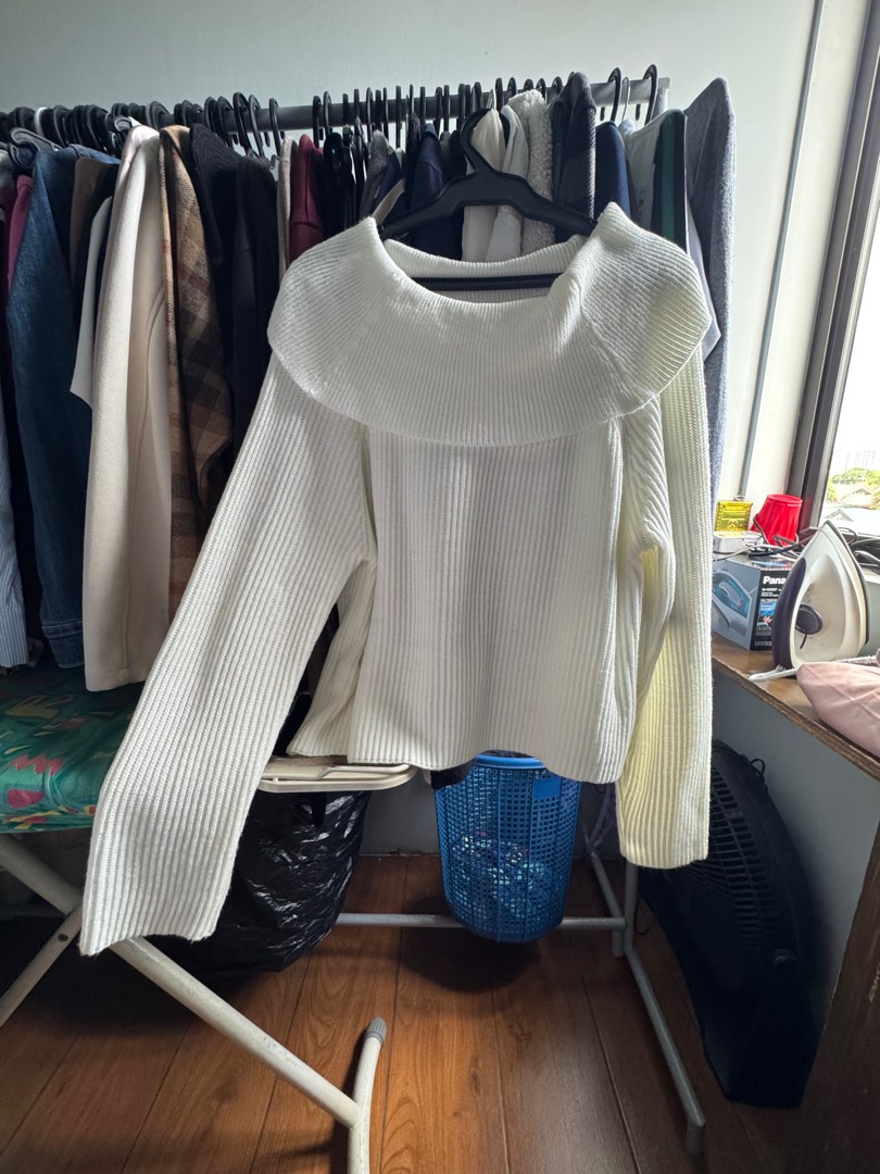 Plus size white knit off shoulder longsleeve top, Women's Fashion, Tops ...