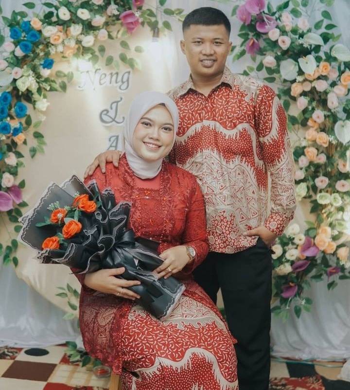 Promo, Kebaya Modern WIsuda, Kebaya Tunangan, WIsuda SMP, Kendari, NENG LINA KEBAYA, Fesyen ...