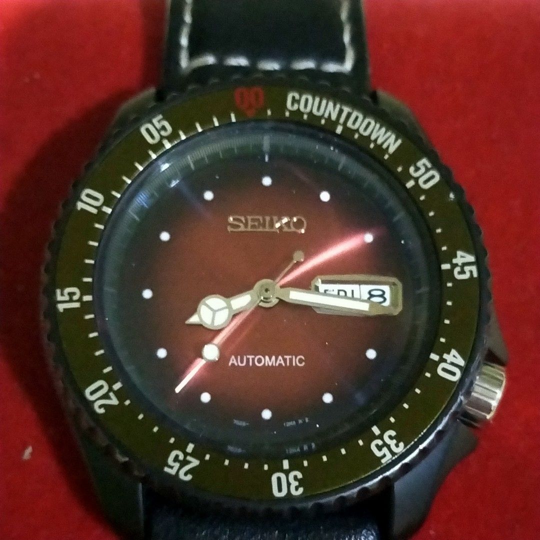 Seiko Pilot Diver 100m watch Automatic Japan, Luxury, Watches on Carousell