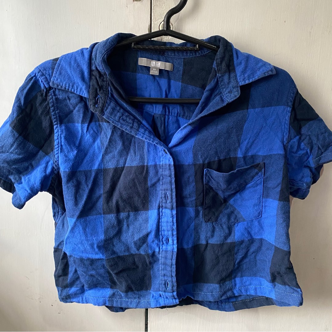 Uniqlo Royal Blue Checkered Cropped Top, Women's Fashion, Tops, Others ...