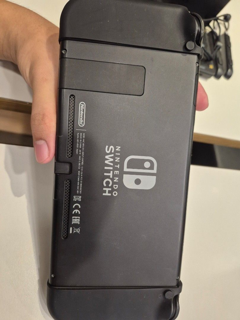 Used Nintendo Switch V2+256GB (Used) (Negotiable), Video Gaming, Video ...