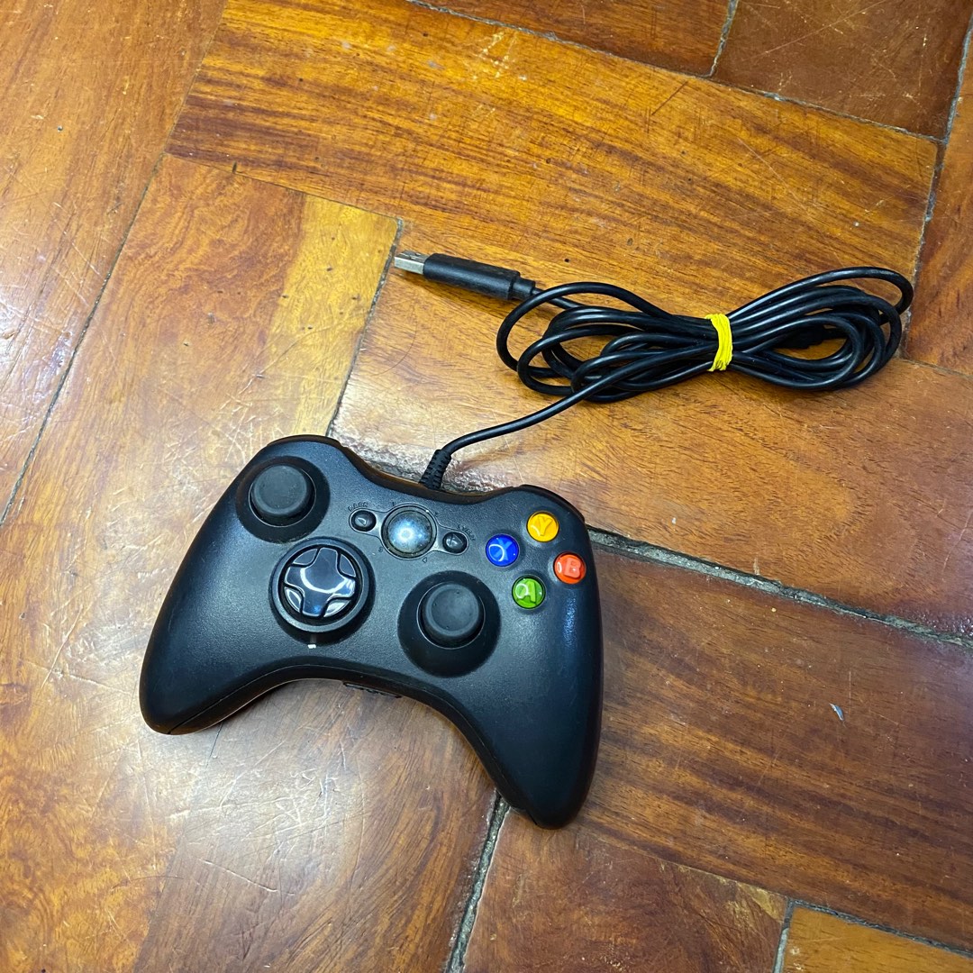 Xbox 360 controller lightly used, Video Gaming, Gaming Accessories ...