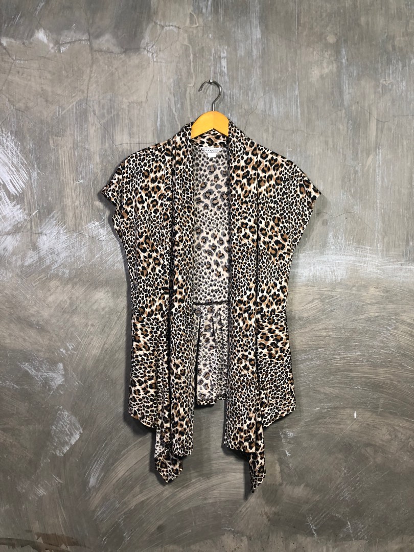 Y2K Leopard Japanese Outer, Fesyen Wanita, Pakaian Wanita, Baju Luaran ...