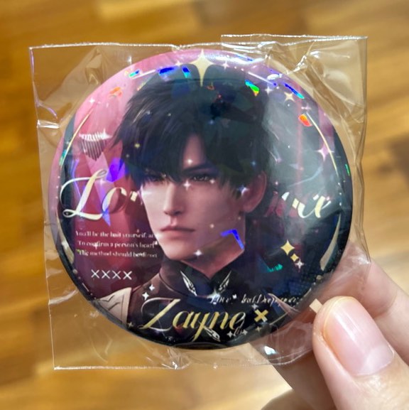 Zayne Love and Deepspace badge, Hobbies & Toys, Memorabilia ...