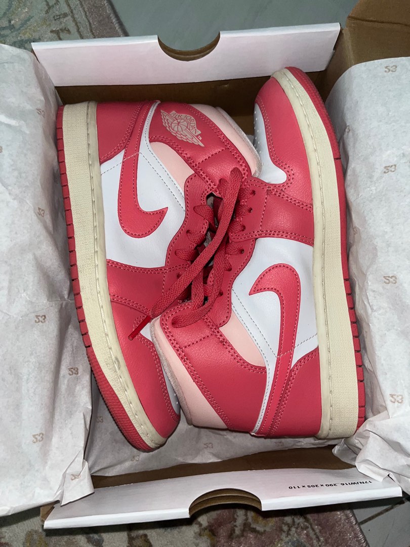 Aj1 pink nike air jordan high cut UK 5.5, Men's Fashion, Footwear ...
