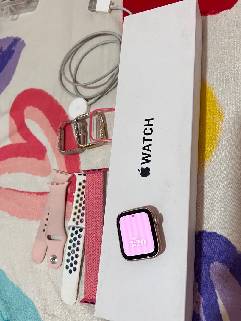Apple Watch SE 40mm gold/rosegold, Mobile Phones & Gadgets, Wearables ...