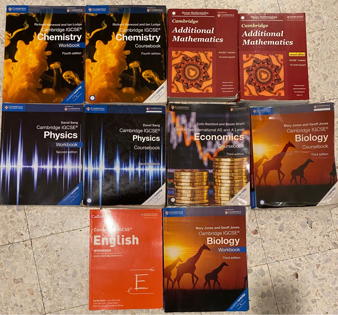 Assorted Cambridge IGCSE coursebooks and workbooks, Hobbies & Toys ...