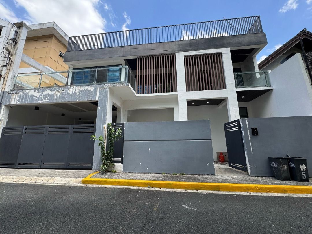 **buyer only** VIlla Kalayaan 4br 3 storey house walking distance to ...