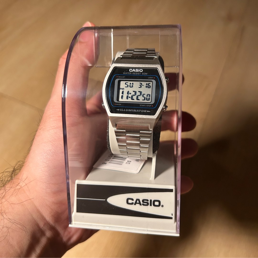 CASIO B640WD-1AV RESIN SILVER, Men's Fashion, Watches & Accessories ...