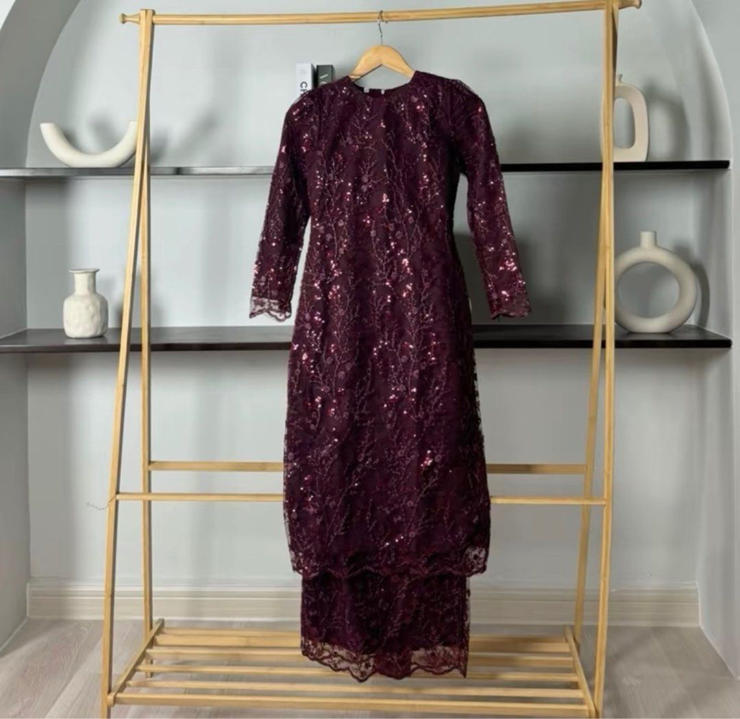 ceo chomel kurung lace, Women's Fashion, Muslimah Fashion, Kaftans ...