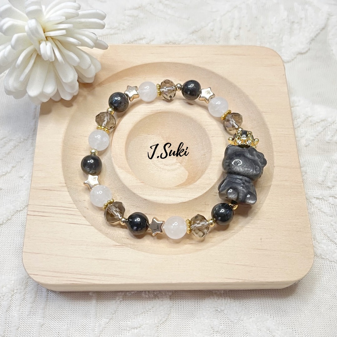 [D' Noir] Silver-sheen Obsidian Hello Kitty with Crown, Astrophyllite ...