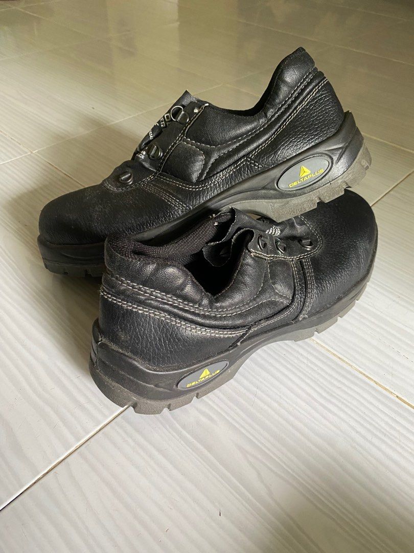 Delta plus safety shoe, Men's Fashion, Footwear, Boots on Carousell