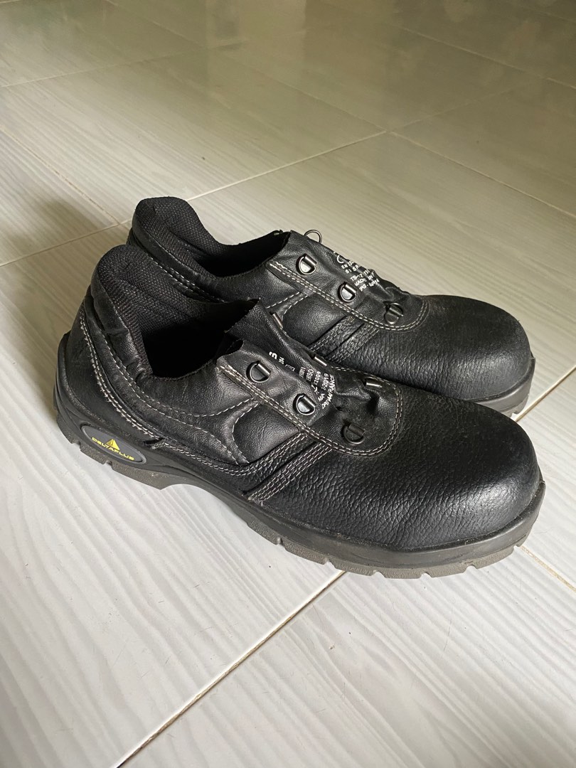 Delta plus safety shoe, Men's Fashion, Footwear, Boots on Carousell