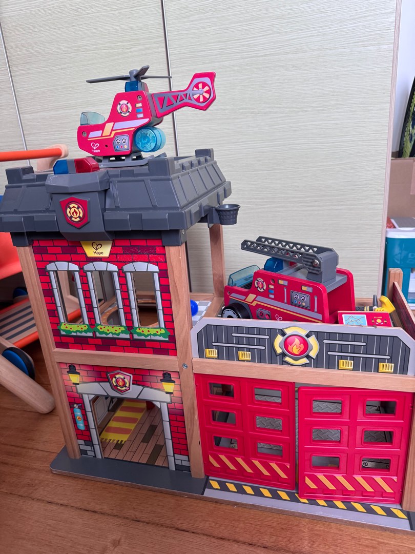Hape City Fire Station Playset with Helicopter and Firetruck, Hobbies ...