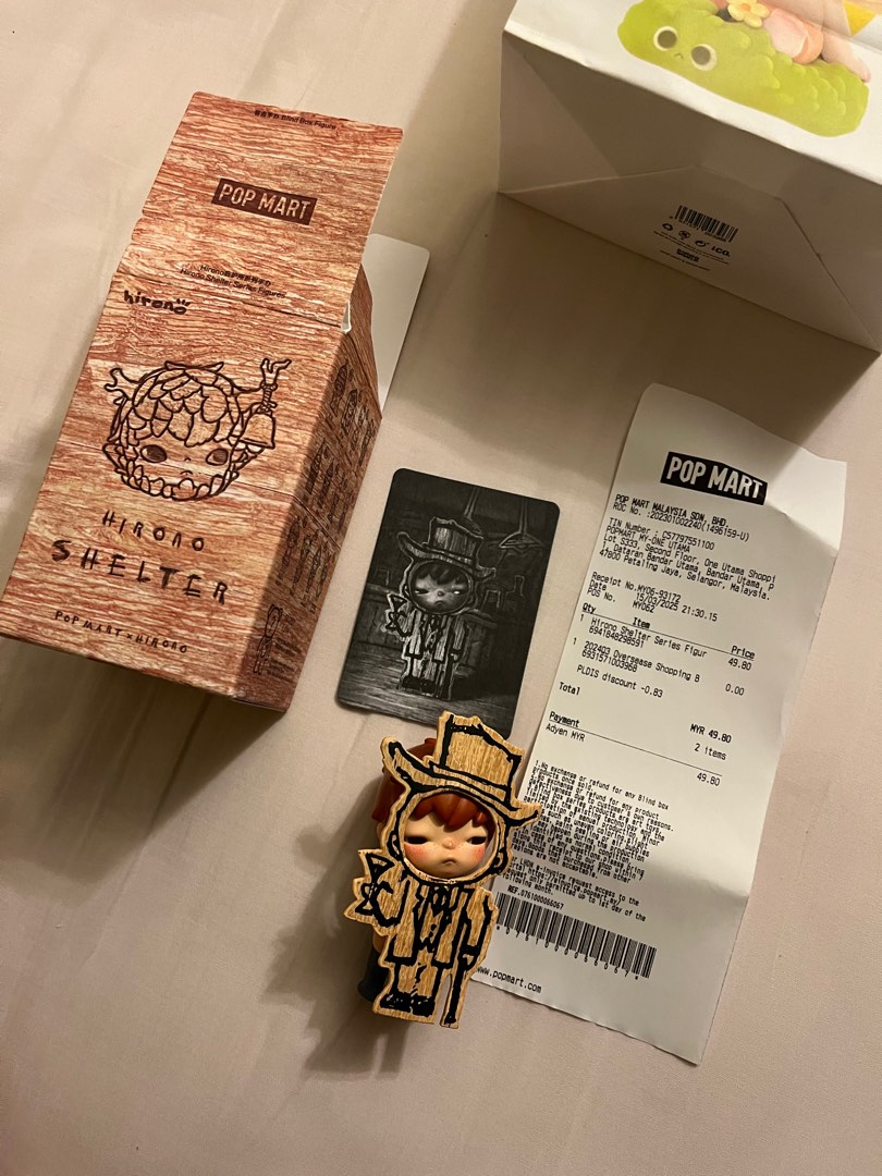 Pop Mart Hirono Shelter - Poet Figure, Hobbies & Toys, Collectibles ...