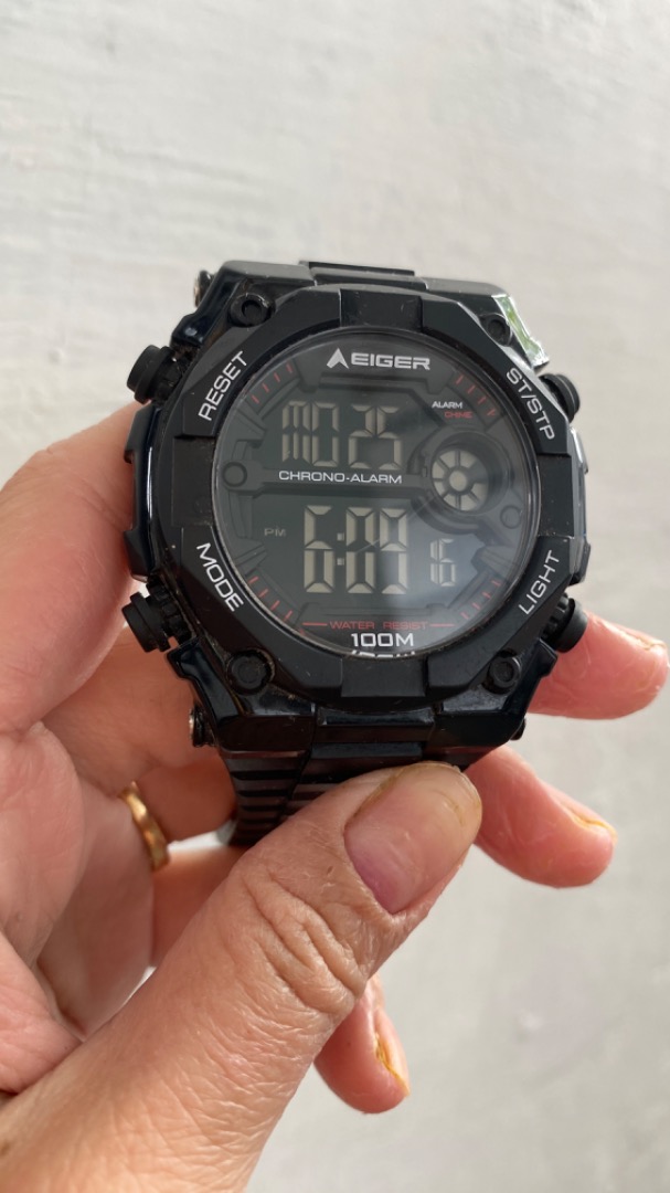 Jam tangan eiger tropical adventure LCD watch 1.0, Fesyen Pria, Jam ...