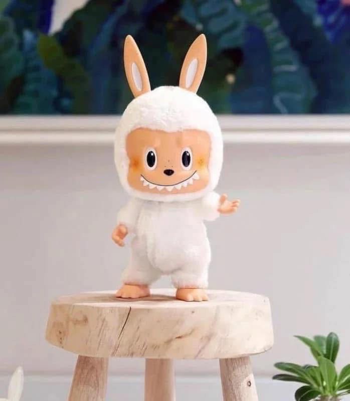 Labubu swaver, 興趣及遊戲, 玩具 & 遊戲類 - Carousell