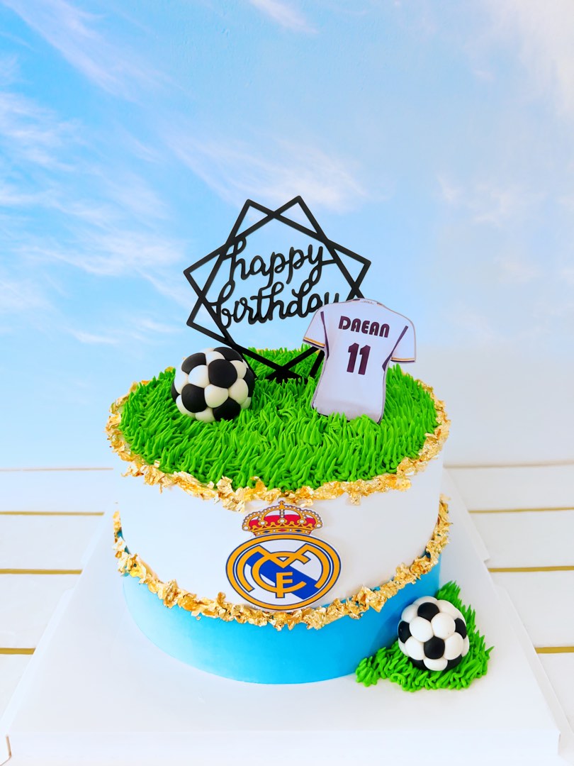 Real Madrid birthday cake, Food & Drinks, Homemade Bakes on Carousell