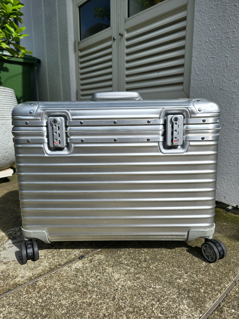 Rimowa (Original Pilot Case), Hobbies & Toys, Travel, Luggage on Carousell