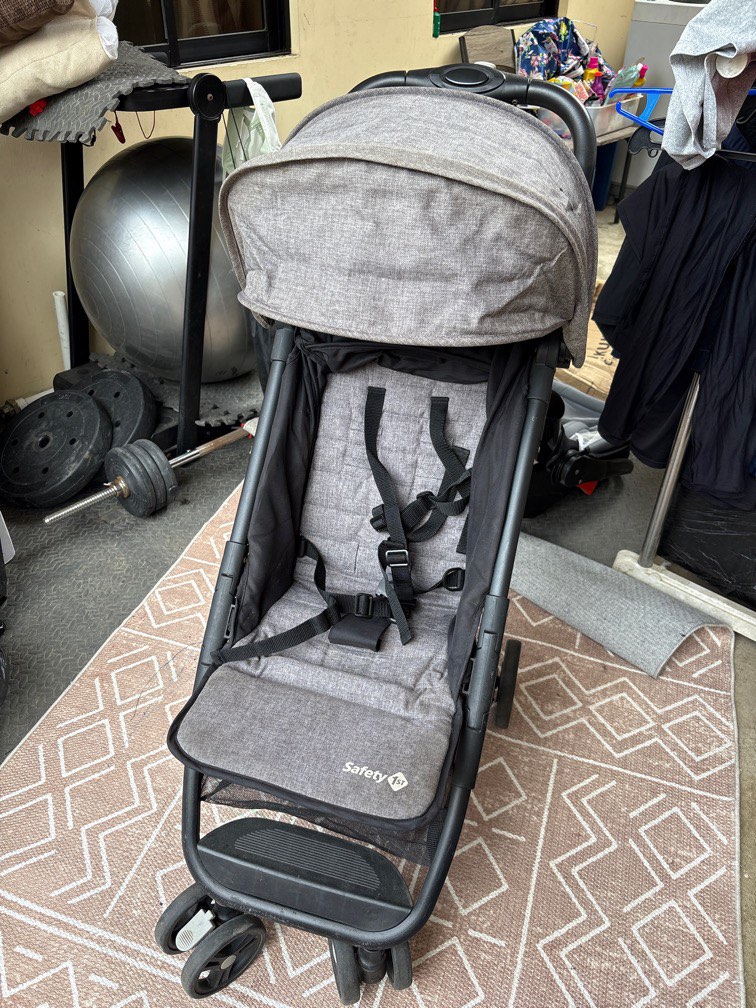 Safety First Stroller, Babies & Kids, Going Out, Strollers on Carousell