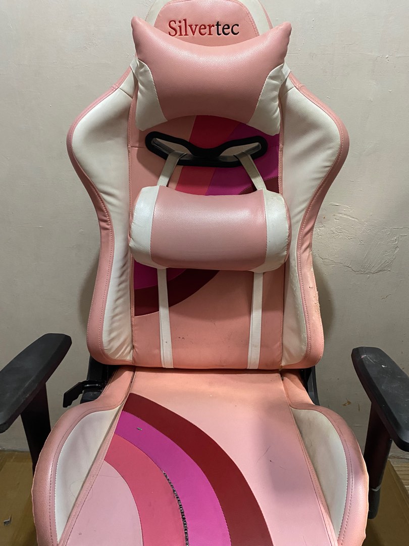 Silvertec gaming chair, Furniture & Home Living, Furniture, Chairs on ...