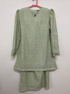 Wanzar Rosanne Kurung (2024 collection), Women's Fashion, Muslimah ...