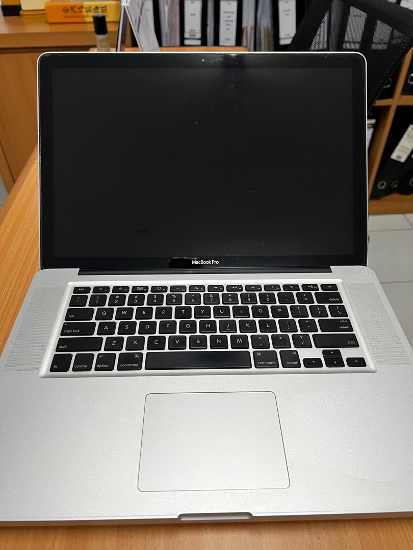 100% ORI APPLE MACBOOK PRO 1ST GENERATION, Elektronik, Komputer, Laptop ...