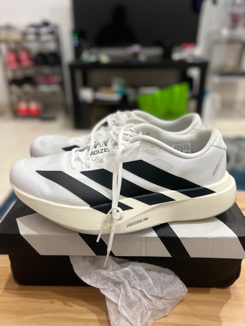 Adidas Evo Sl white, Men's Fashion, Footwear, Sneakers on Carousell