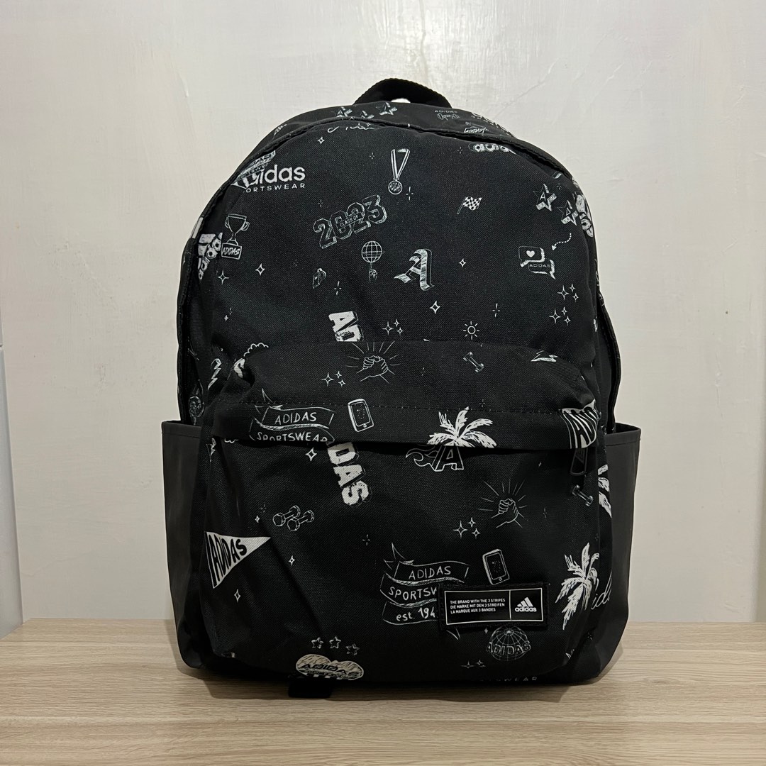 ADIDAS Tas Ransel Backpacks Classic Black Ukuran 43 cm x 35 cm x 15 cm ...