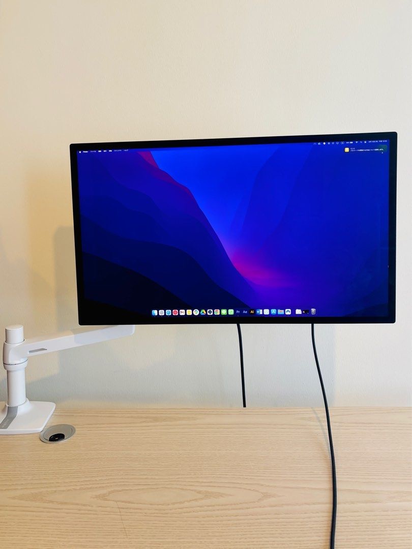 Apple Studio Display 5K (2024) 5K 5120 x 2880 Resolution with Vesa ...
