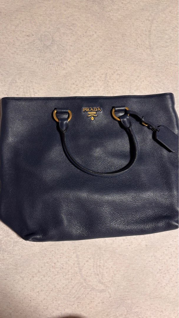 Authentic Prada Vitello Daino Bag, Luxury, Bags & Wallets on Carousell